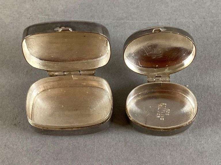Group of 2 Small Sterling Silver Pill Boxes, - Matthew Bullock Auctioneers