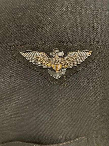 WW2 US Navy Pilot Commander Uniform Jacket - Matthew Bullock Auctioneers