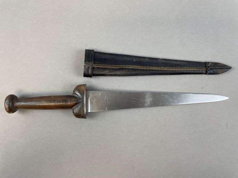 Museum Replicas LTD Dagger with Sheath - Matthew Bullock Auctioneers