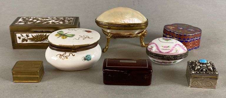 Group of 8 Small Trinket Boxes - Matthew Bullock Auctioneers