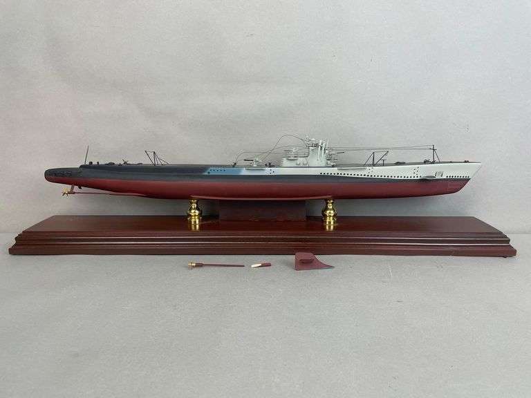 USS Barb WW2 Gato Class Submarine Scale Model - Matthew Bullock Auctioneers