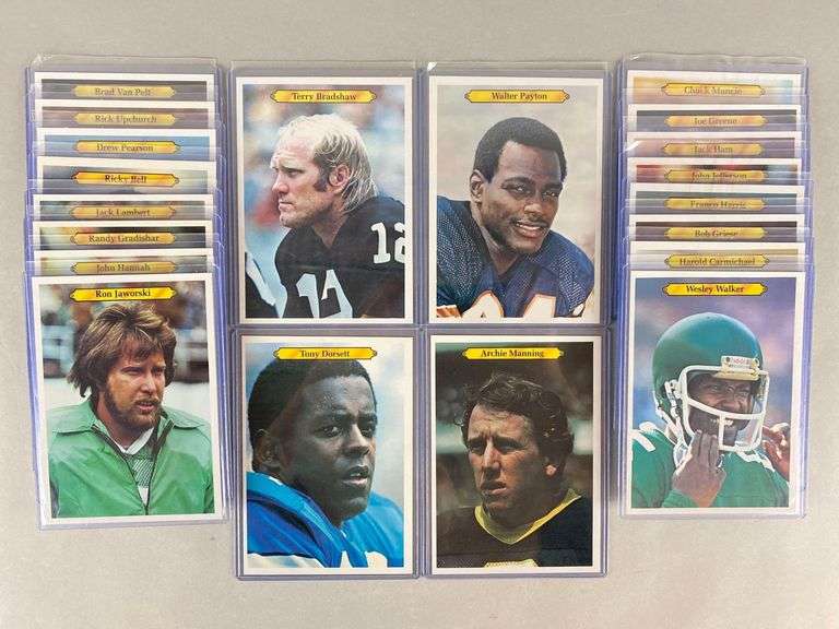 1980 Topps Football Giant Football Photo Set - Matthew Bullock Auctioneers