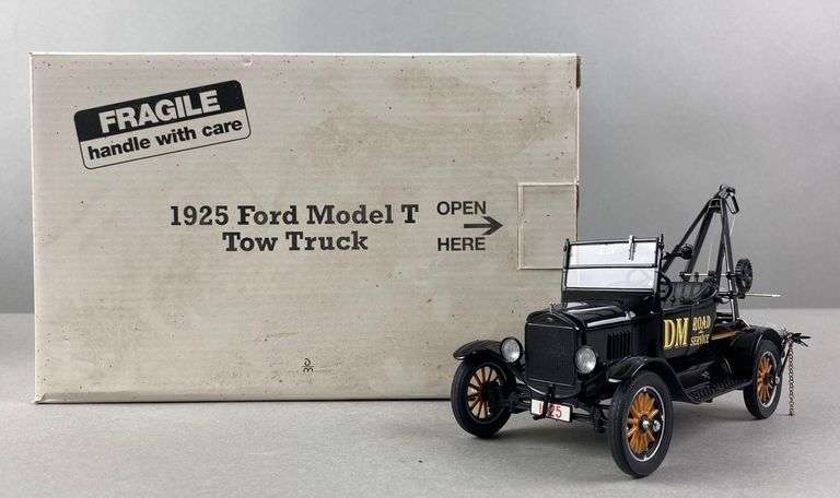 Danbury Mint 1925 Ford Model T Tow Truck - Matthew Bullock Auctioneers