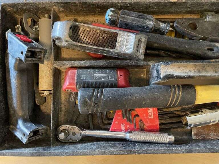 Tool Box of Assorted Hand Tools - Matthew Bullock Auctioneers