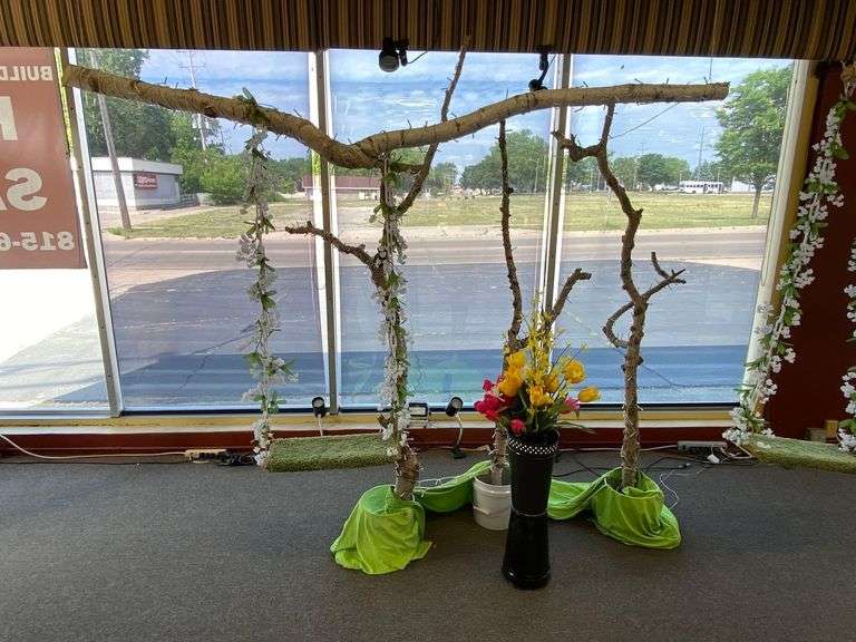 Springtime Hanging Floral Swing Display - Matthew Bullock Auctioneers