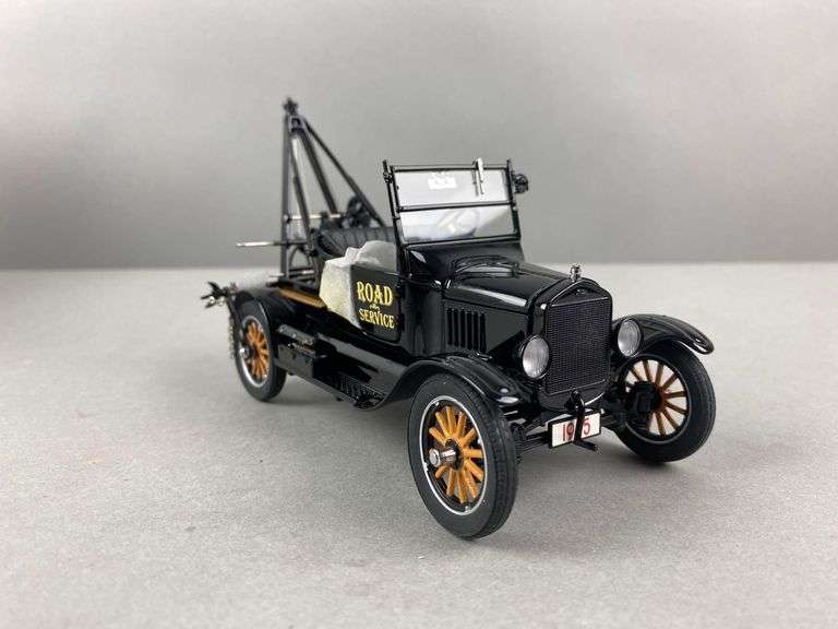 Danbury Mint 1925 Ford Model T Tow Truck - Matthew Bullock Auctioneers