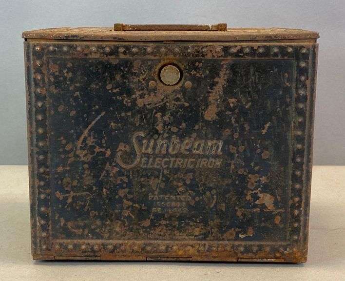 Sunbeam Electric Iron with Carrying Case - Matthew Bullock Auctioneers