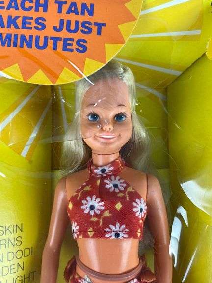 Ideal Suntan Dodi and her Suntan Doodles Fashion Doll - Matthew Bullock ...