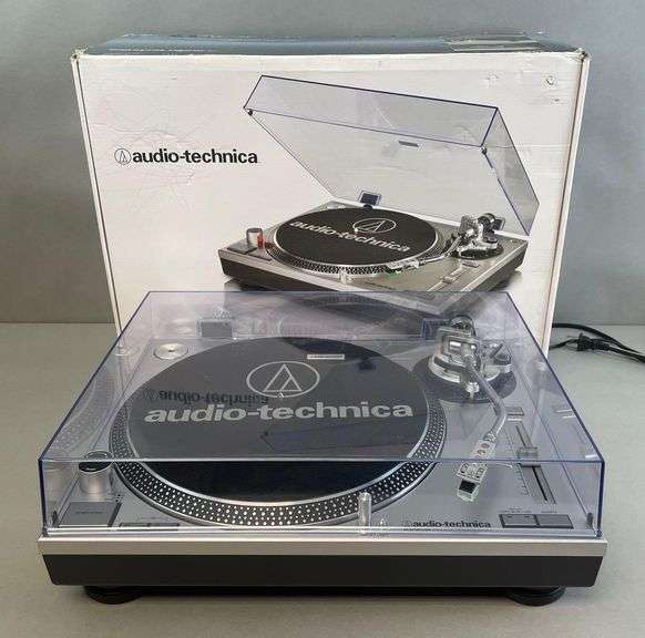 Audio-Technica AT-LP120-USB Turntable - Matthew Bullock Auctioneers