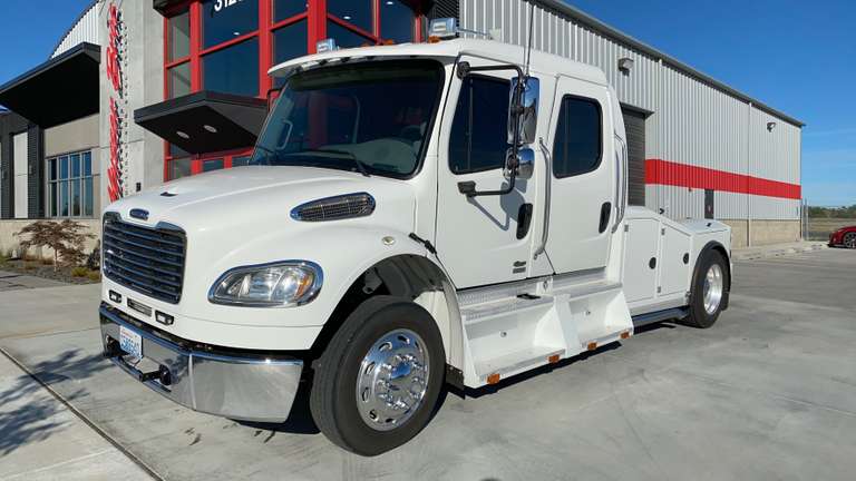 2006 Freightliner M2 106 - Trucks & Auto Auctions