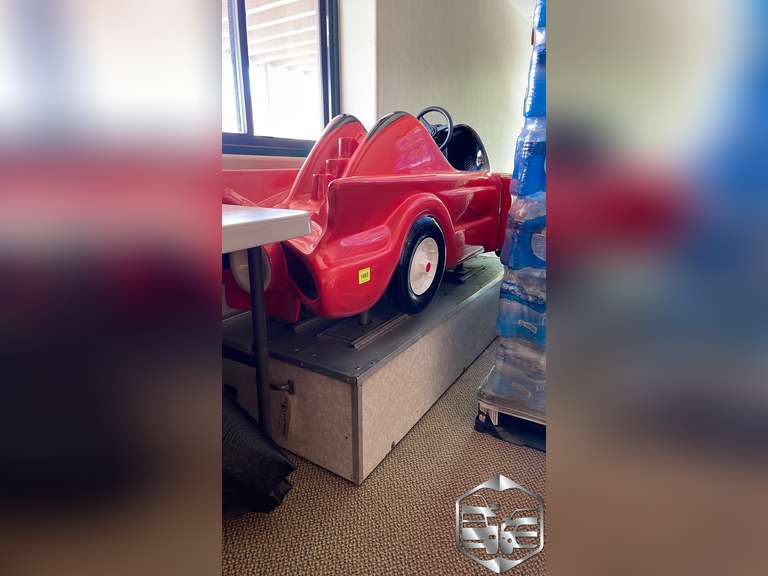 BATMAN STYLE COIN-OPERATED KIDDIE RIDE - Trucks & Auto Auctions