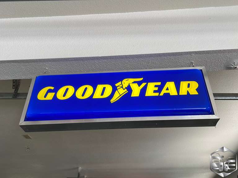 GOODYEAR W/WINGED FOOT LOGO DOUBLE SIDED LIGHT UP SIGN - Trucks & Auto ...