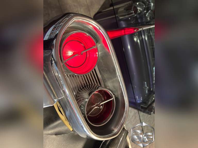 1961 CADILLAC REAR END DISPLAY CASE - Trucks & Auto Auctions