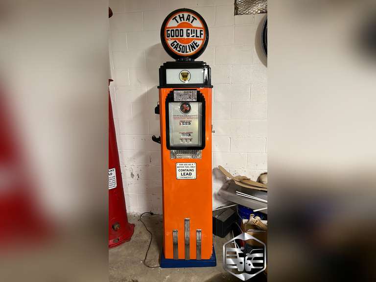 TOKHEIM MODEL #36B COMPUTING GAS PUMP - Trucks & Auto Auctions