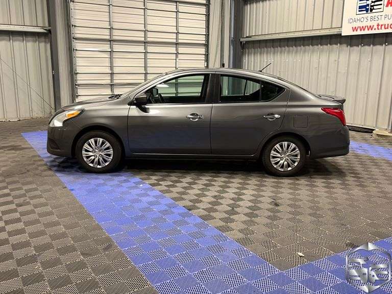2016 Nissan Versa SV - Trucks & Auto Auctions