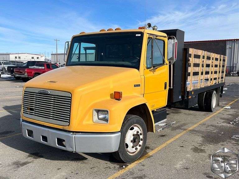 2002 Freightliner FL70 - Trucks & Auto Auctions