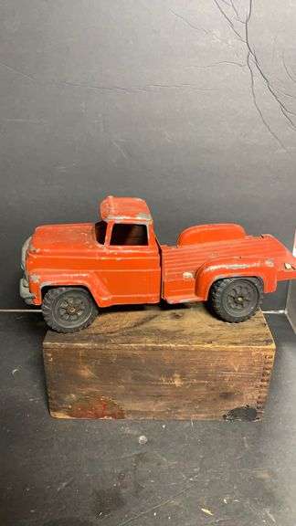 Hubley farm truck - McNatt Real Estate