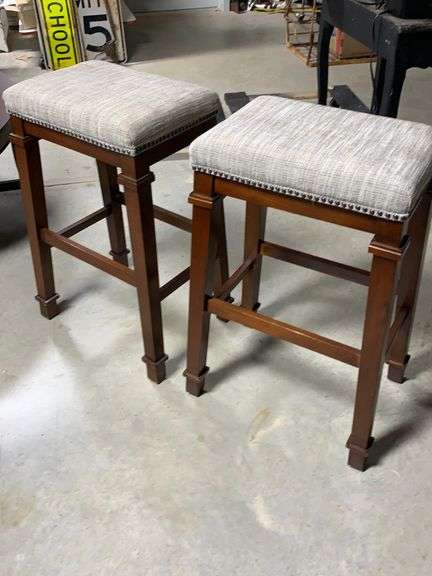 Pair Beautiful bar stools - McNatt Real Estate