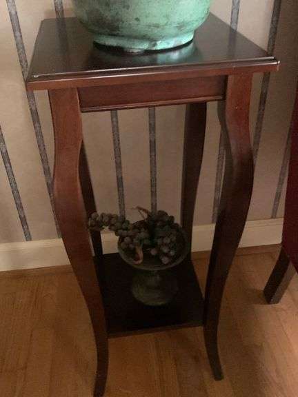 Nice Bombay plant stand and planters - McNatt Real Estate