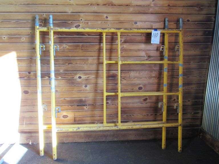 PAIR OF YELLOW BILL-JAX SCAFFOLD END FRAMES - NO CROSS BRACES ...