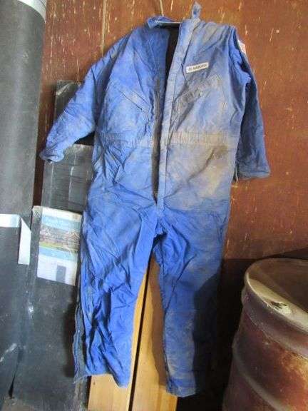 RPS 52 R. INSULATED COVERALLS - McPherson Auction & Realty