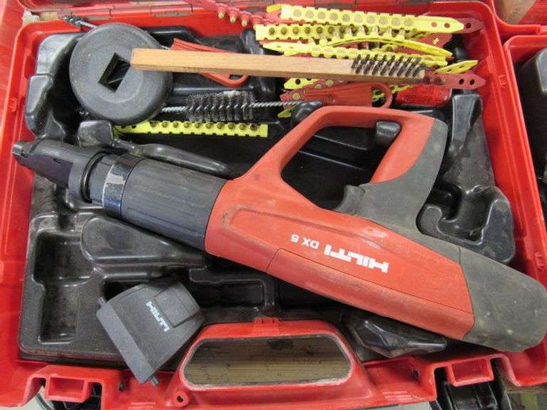 HILTI DX5 POWER STUD GUN WITH CASE - McPherson Auction & Realty