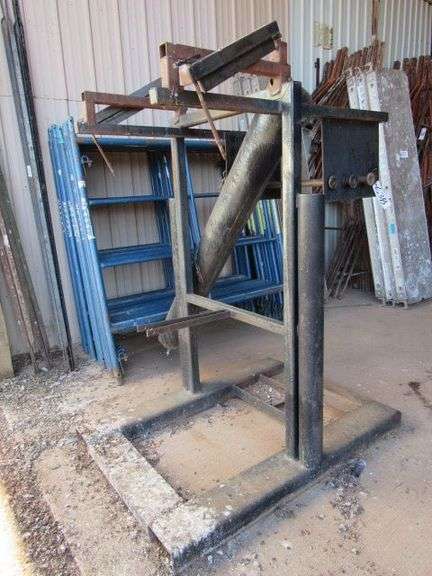 IRON SCAFFOLD CRADLE RACK - McPherson Auction & Realty