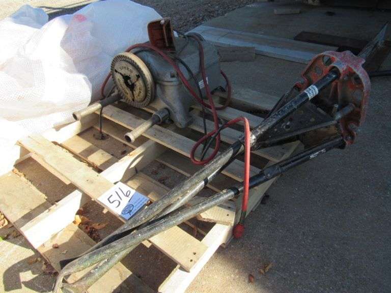 RIGID POWER PIPE THREADER AND TRI STAND - McPherson Auction & Realty
