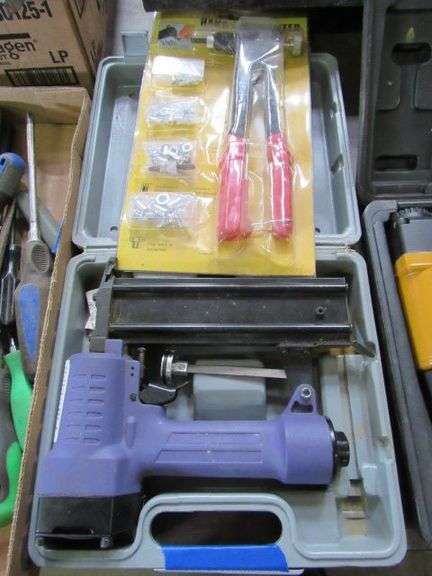 HARBOR FREIGHT FINISHER NAILER AND NEW RIVET GUN - McPherson Auction ...