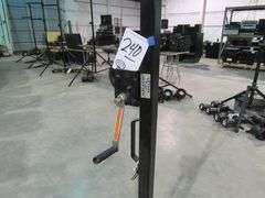 10' REACH HAND CRANK LIFTING CRANE -WILL FOLD UP - SELLS WITH EXTRA ...