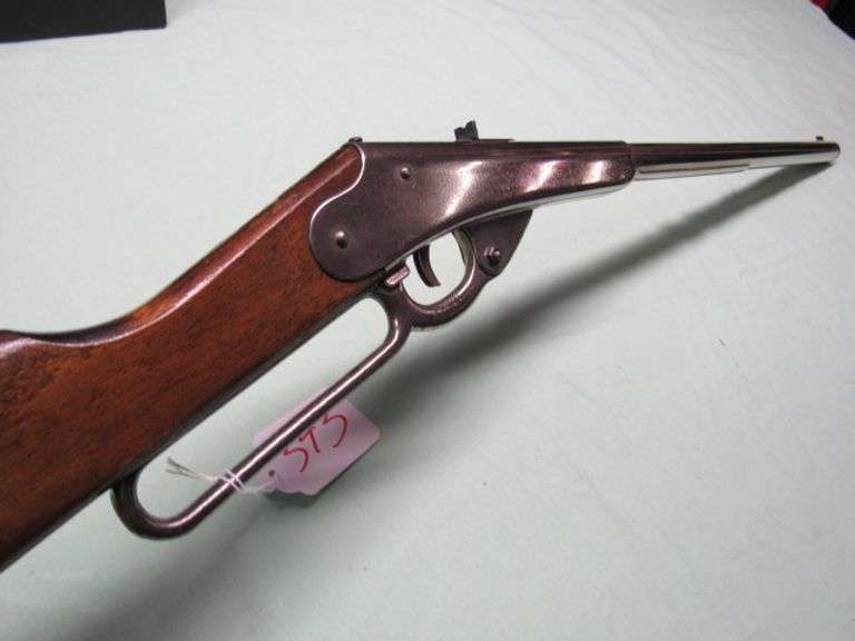 DAISY MODEL 27 1000 SHOT BB GUN - McPherson Auction & Realty