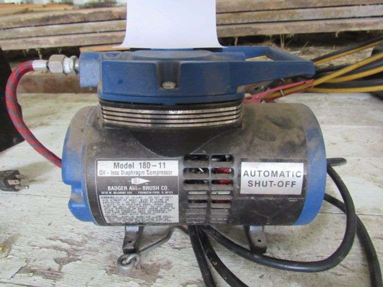 BADGER AIR MODEL 180 HOBBY COMPRESSOR - McPherson Auction & Realty