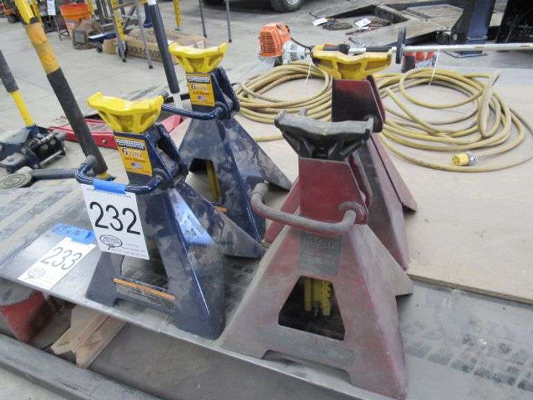 TWO SNAP-ON 6 TON JACK STANDS AND TWO HEIN-WERNER 6 TON JACK STANDS ...