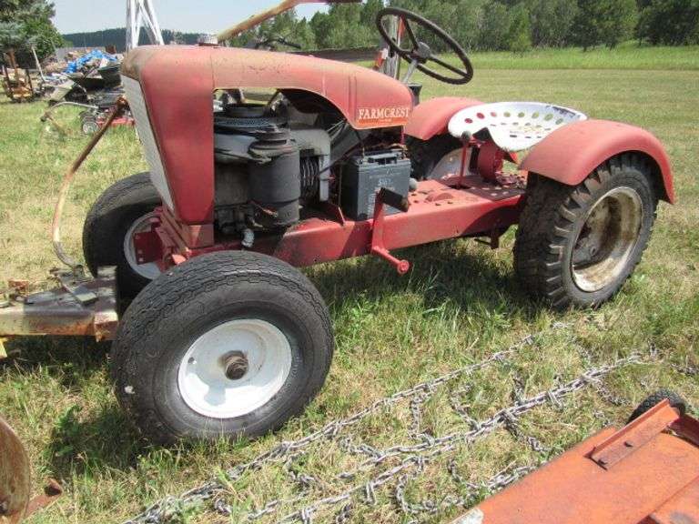 1950's VINTAGE FARM CREST 36 IN RIDING MOWER W/ PUSH BLADE, ENGINE IS ...