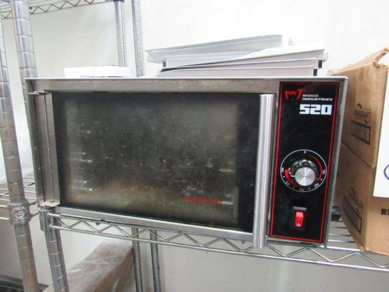 WISCO INDUSTRIES 520 COOKIE BAKING OVEN AND 4 BOXES OF BAKERY PAN ...
