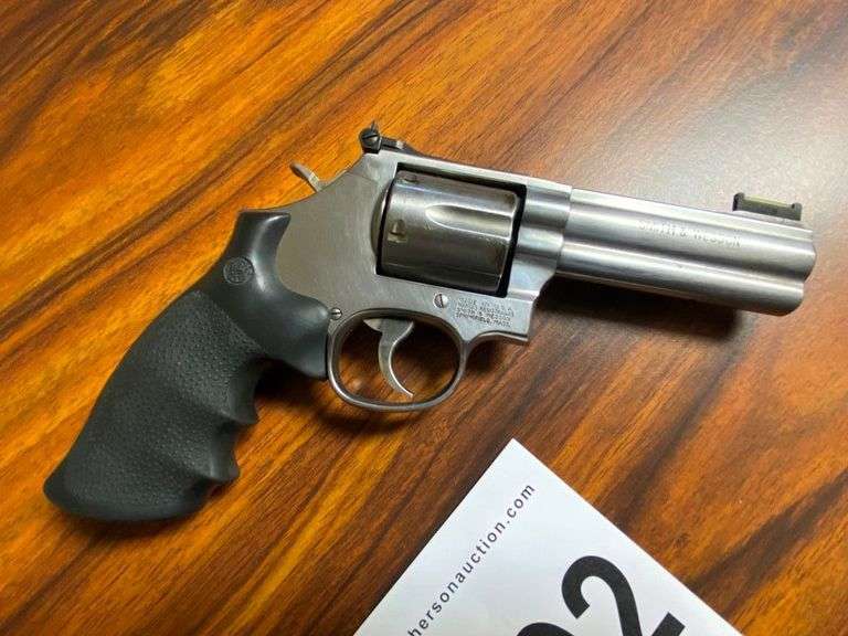 SMITH AND WESSON .357 MAGNUM 6 SHOT REVOLVER SERIAL: CTA9332 ...
