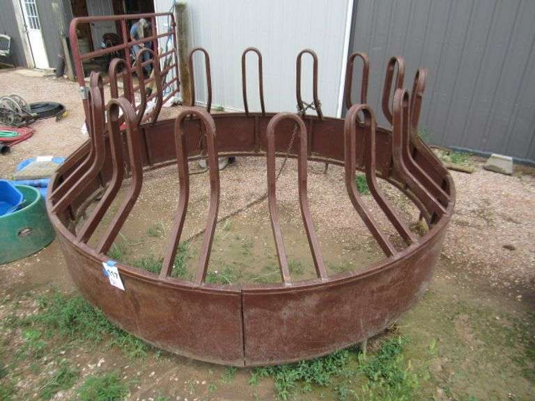 HI QUALL 9' BALE SAVER ROUND BALE FEEDER - McPherson Auction & Realty