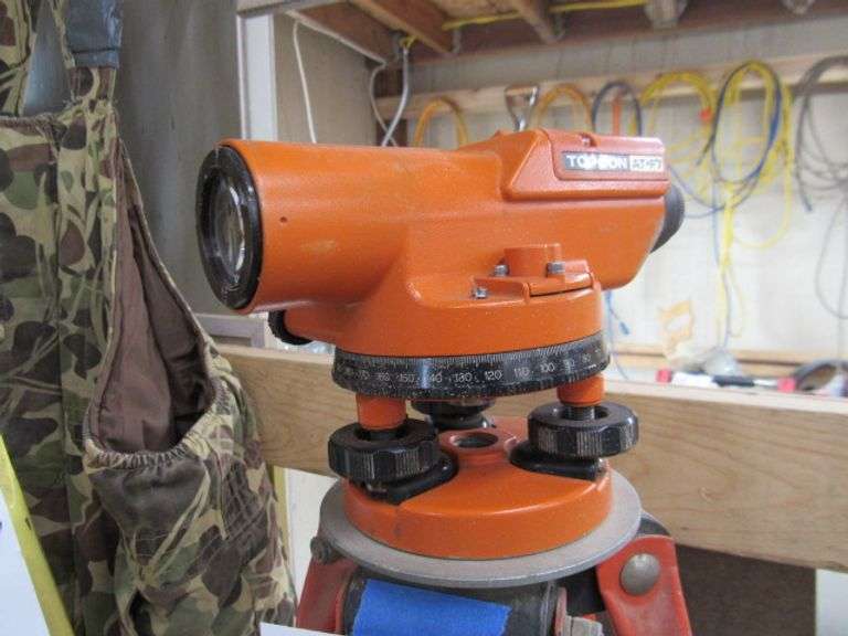 TOPCON AT-F7 TRANSIT WITH TRI POD AND CASE - McPherson Auction & Realty