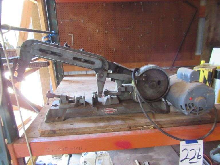 CRAFTSMAN BENCH TOP ELECTRIC HACK SAW - McPherson Auction & Realty
