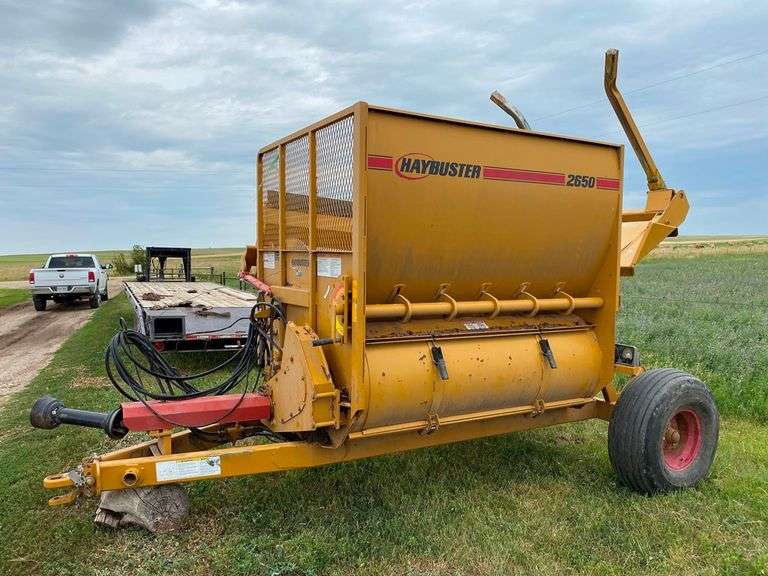 HAY BUSTER BALE PROCESSOR - MODEL 2650 - READY TO USE - COME AND CHECK ...