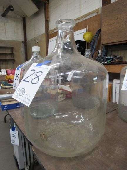 PYREX 12 GALLON GLASS JAR EXCELLENT CONDITION - McPherson Auction & Realty