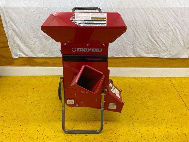 Troy-Bilt Tomahawk Chipper/Shredder - Meagher Auctioneers