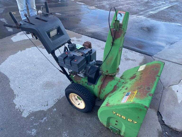 John Deere TRS 27 Two Stage Snowblower - Meagher Auctioneers