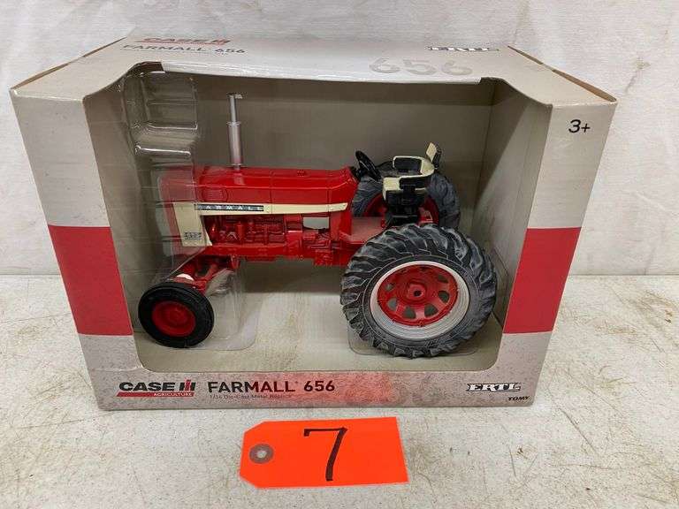 Farmall 656 Tractor - Meagher Auctioneers