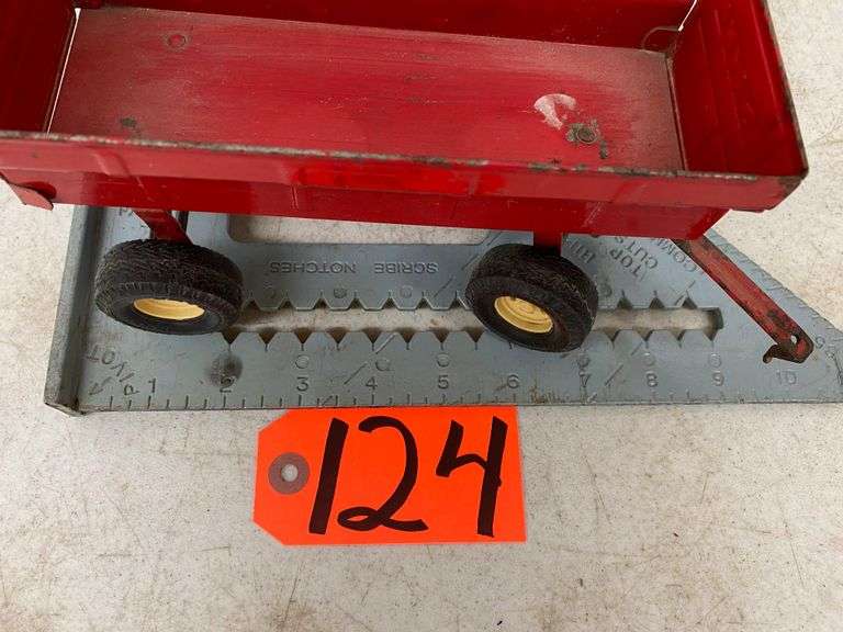 Flare Box - Meagher Auctioneers