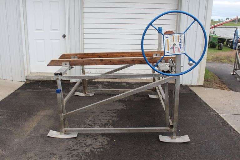 Shoremaster Aluminum Jet Ski Lift Meagher Auctioneers Shoremaster Aluminum Jet Ski Lift Meagher Auctioneers