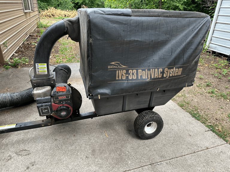 Brinly LVS-33 PolyVac System - Meagher Auctioneers