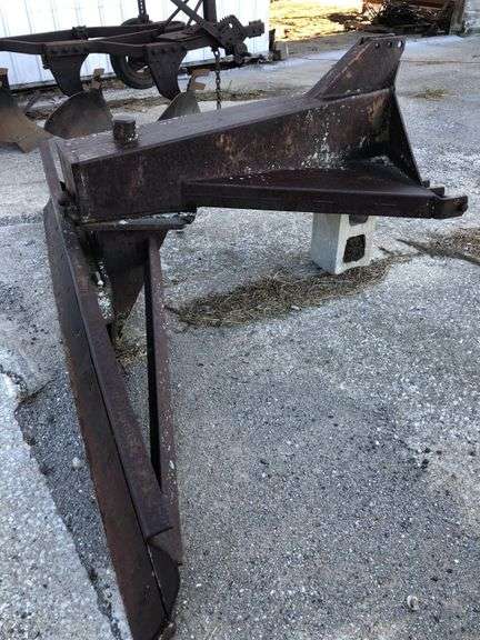 7? grader blade 3 point hitch - Metzger Property Services LLC