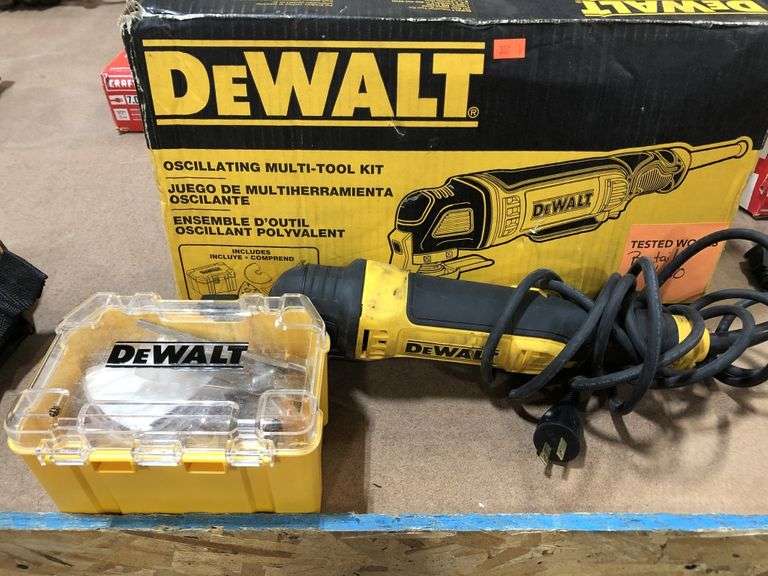 DeWalt oscillating multi-tool kit - Metzger Property Services LLC