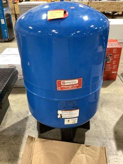 Utilitech 52 gal. diaphragm pressurized well tank - Metzger Property ...